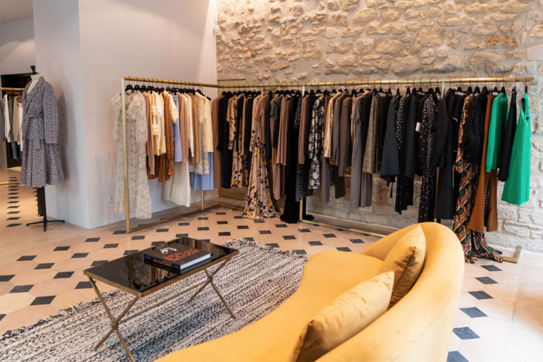 Paris Select Book - Le guide chic des tendances parisiennes