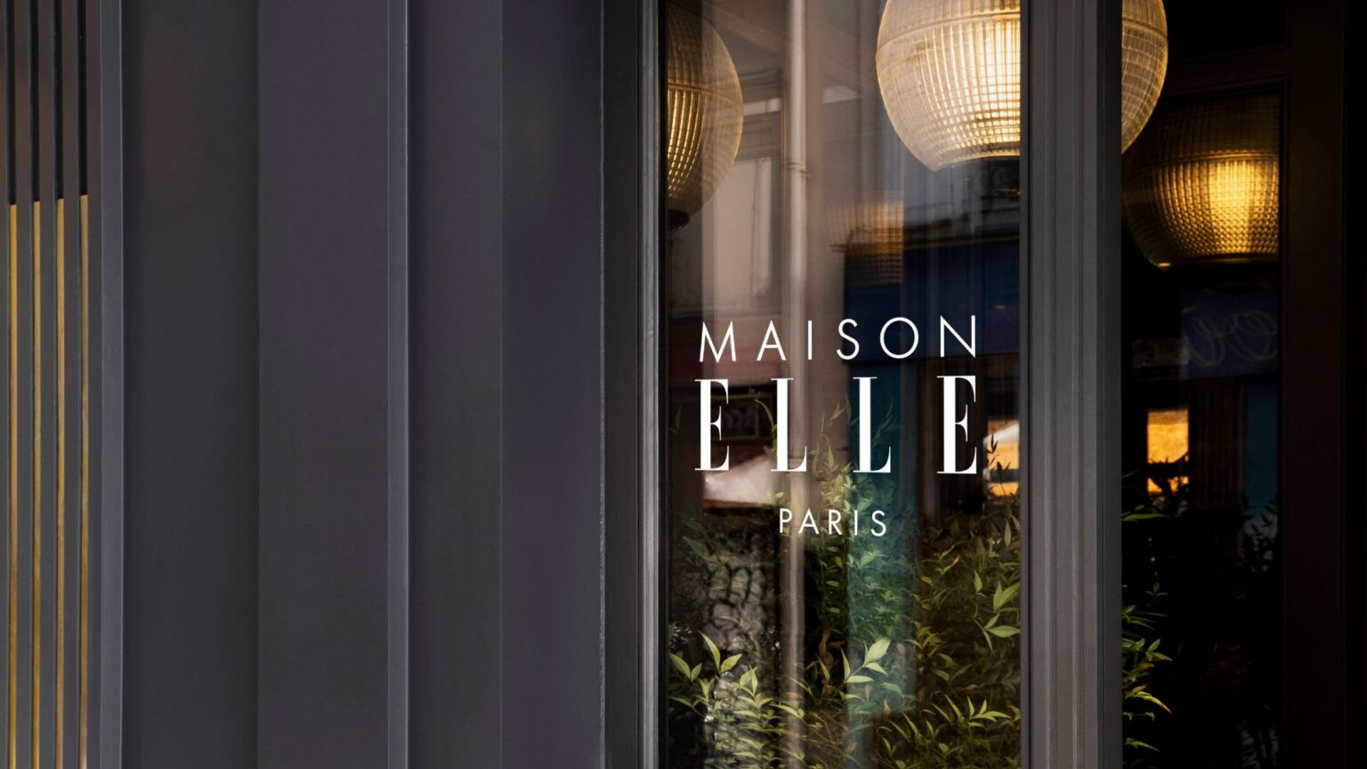 Paris Select Book - Le guide chic des tendances parisiennes