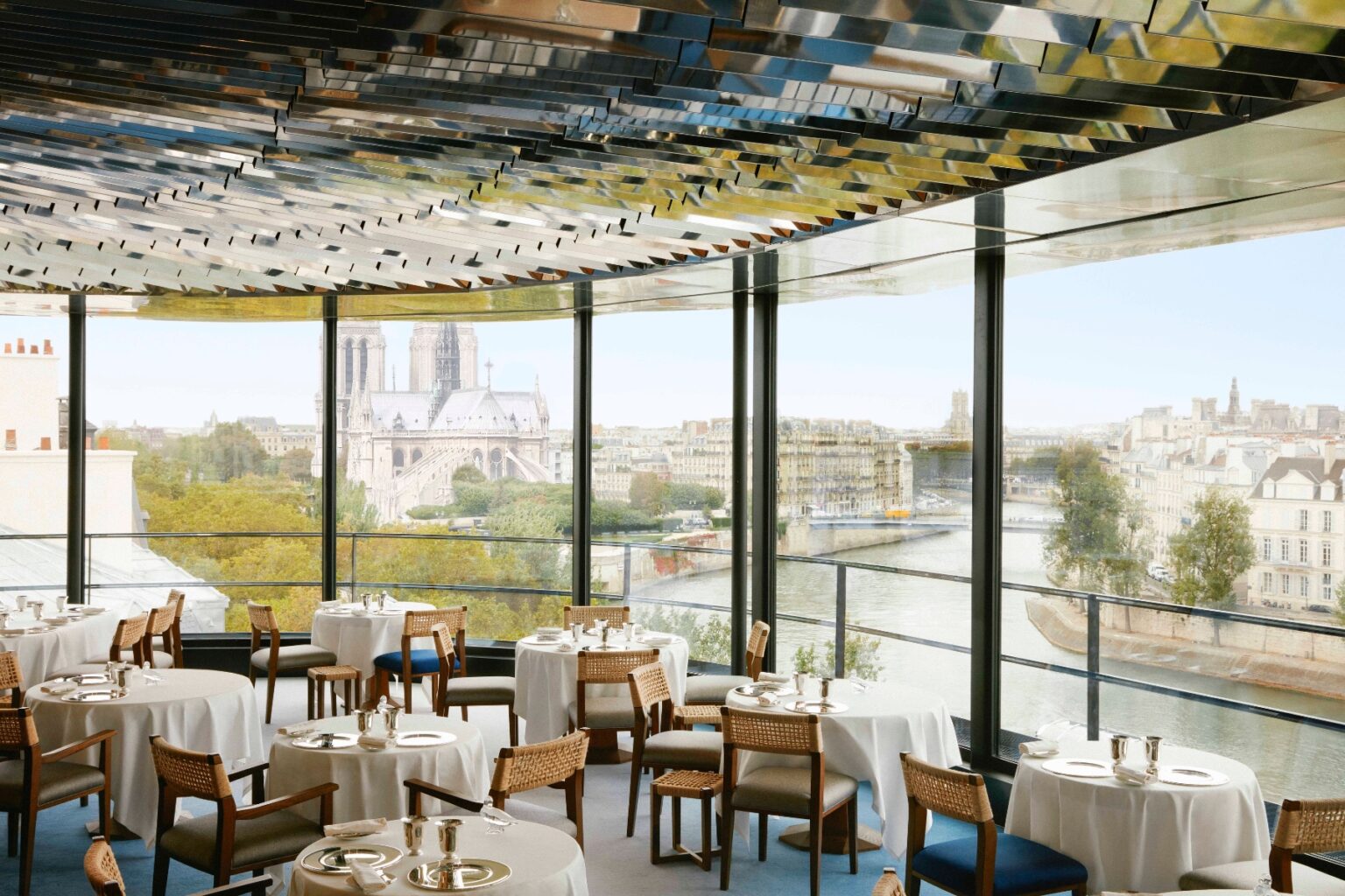Paris Select Book - Le guide chic des tendances parisiennes