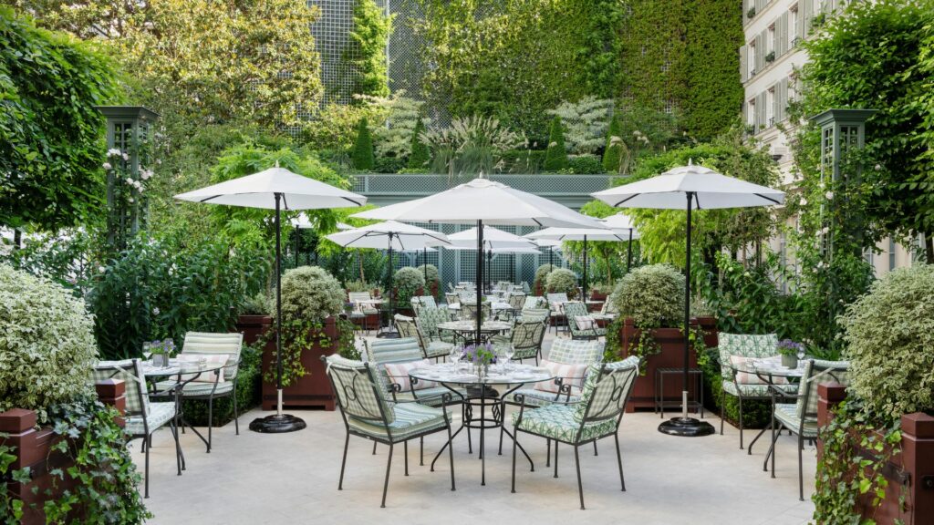 Paris Select Book – Paris Select