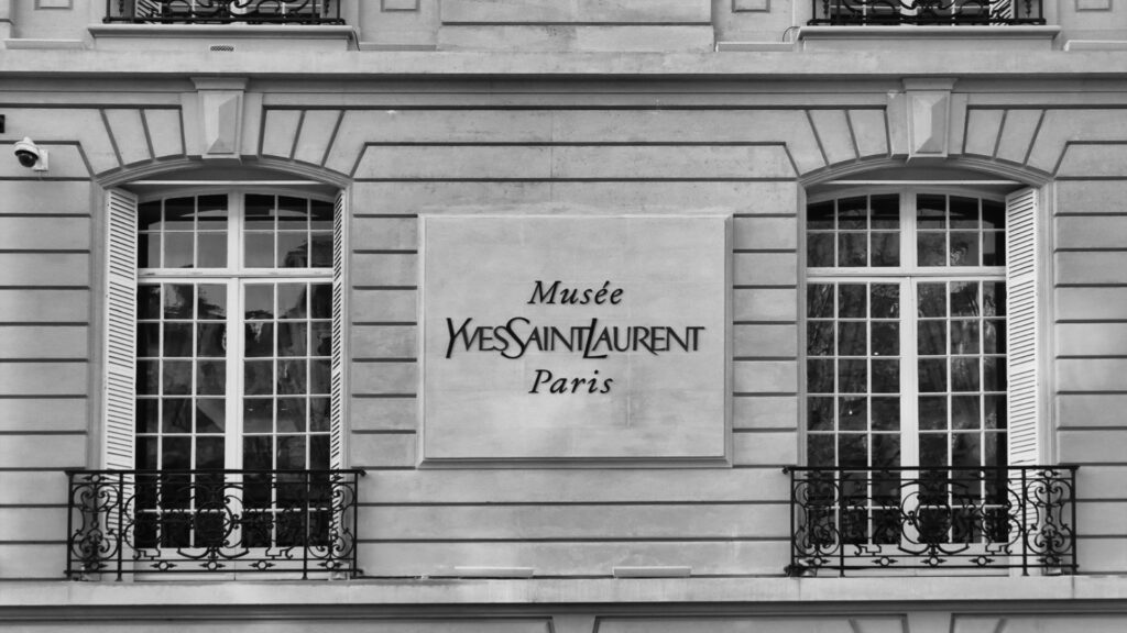 Discover the Yves Saint-Laurent Museum in the 16th arrondissement of ...