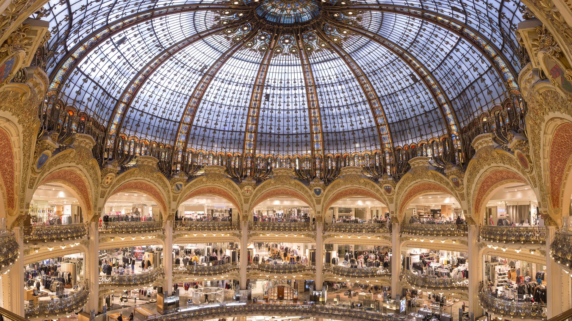 Les Galeries Lafayette présentent "La Saga des Grands Magasins"