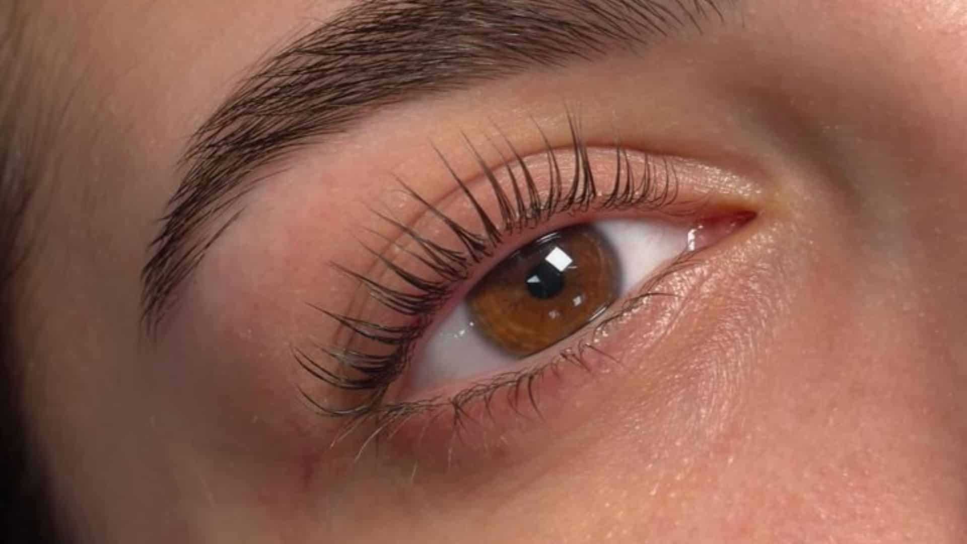 Le rehaussement de cils : la technique idéale pour un regard sublimé