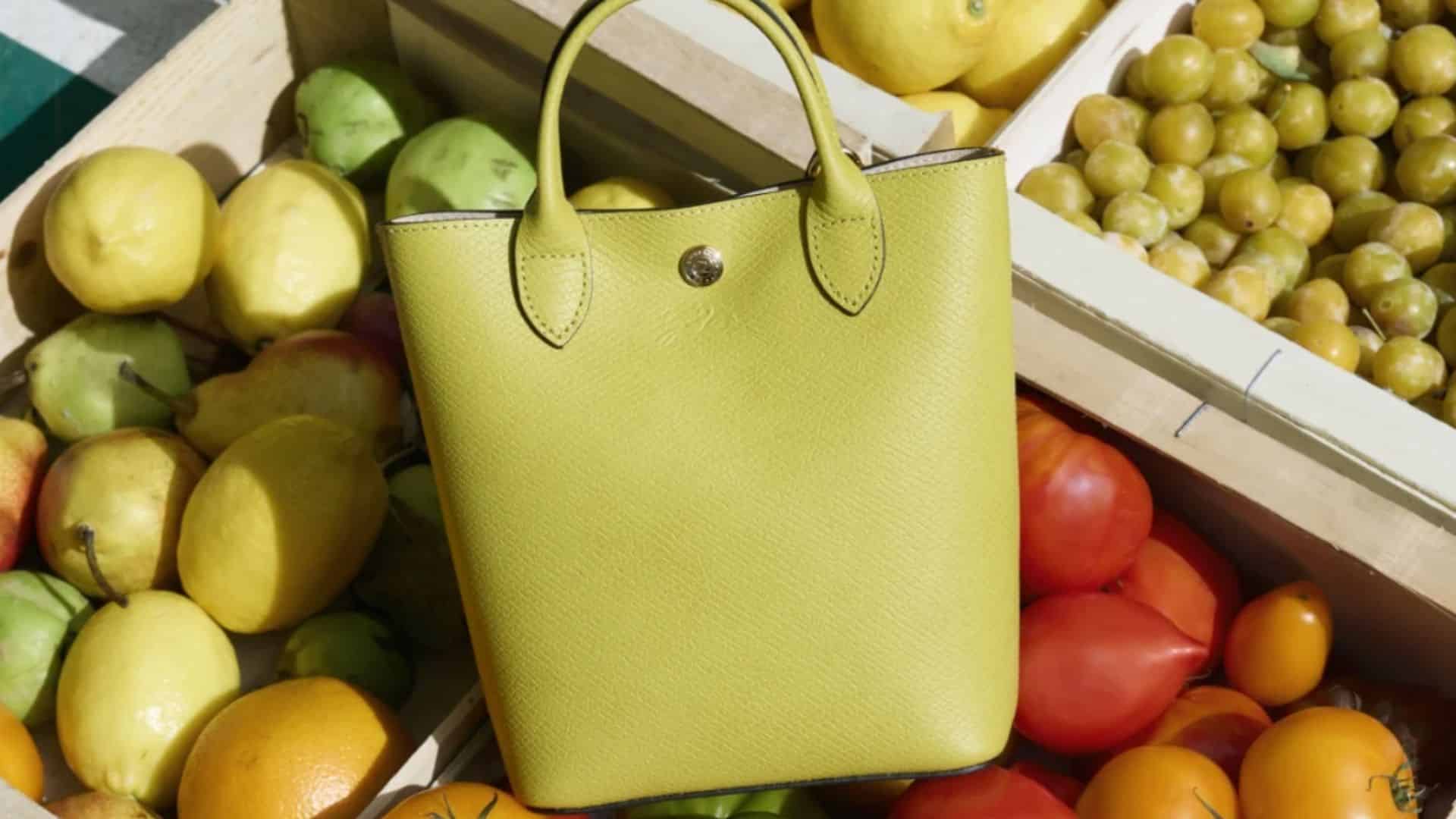 Longchamp sème la nature sur le parvis de l'Opéra Garnier