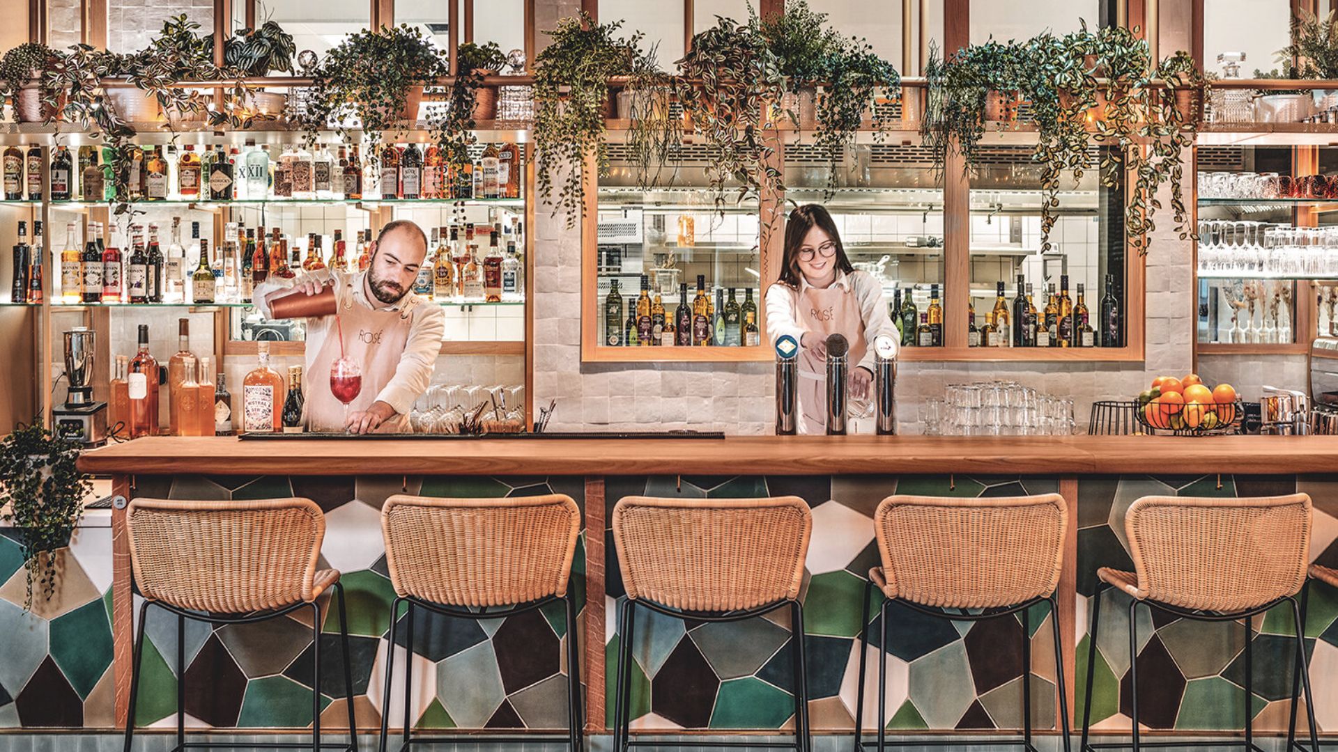 The Champs-Élysées: The most beautiful avenue in the world – Paris Select