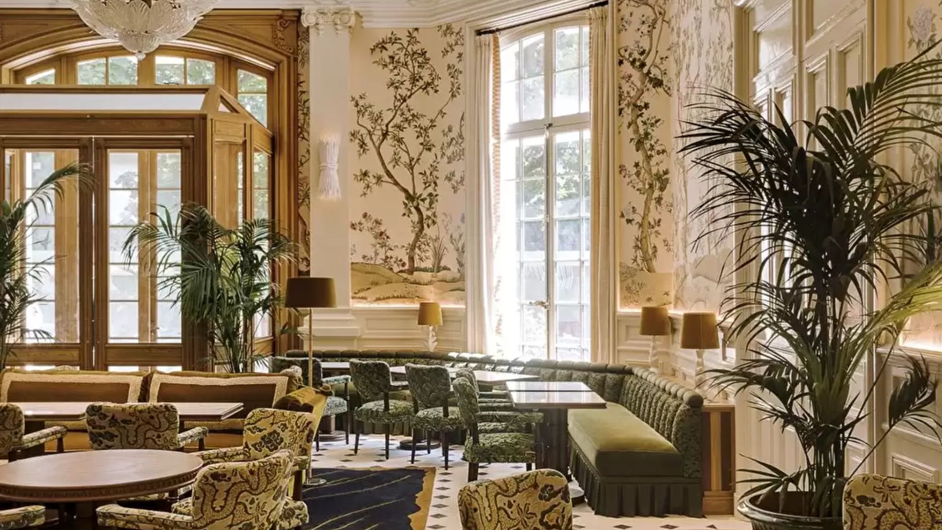 "Because I'm worth it": the L'Oréal slogan documentary – Paris Select