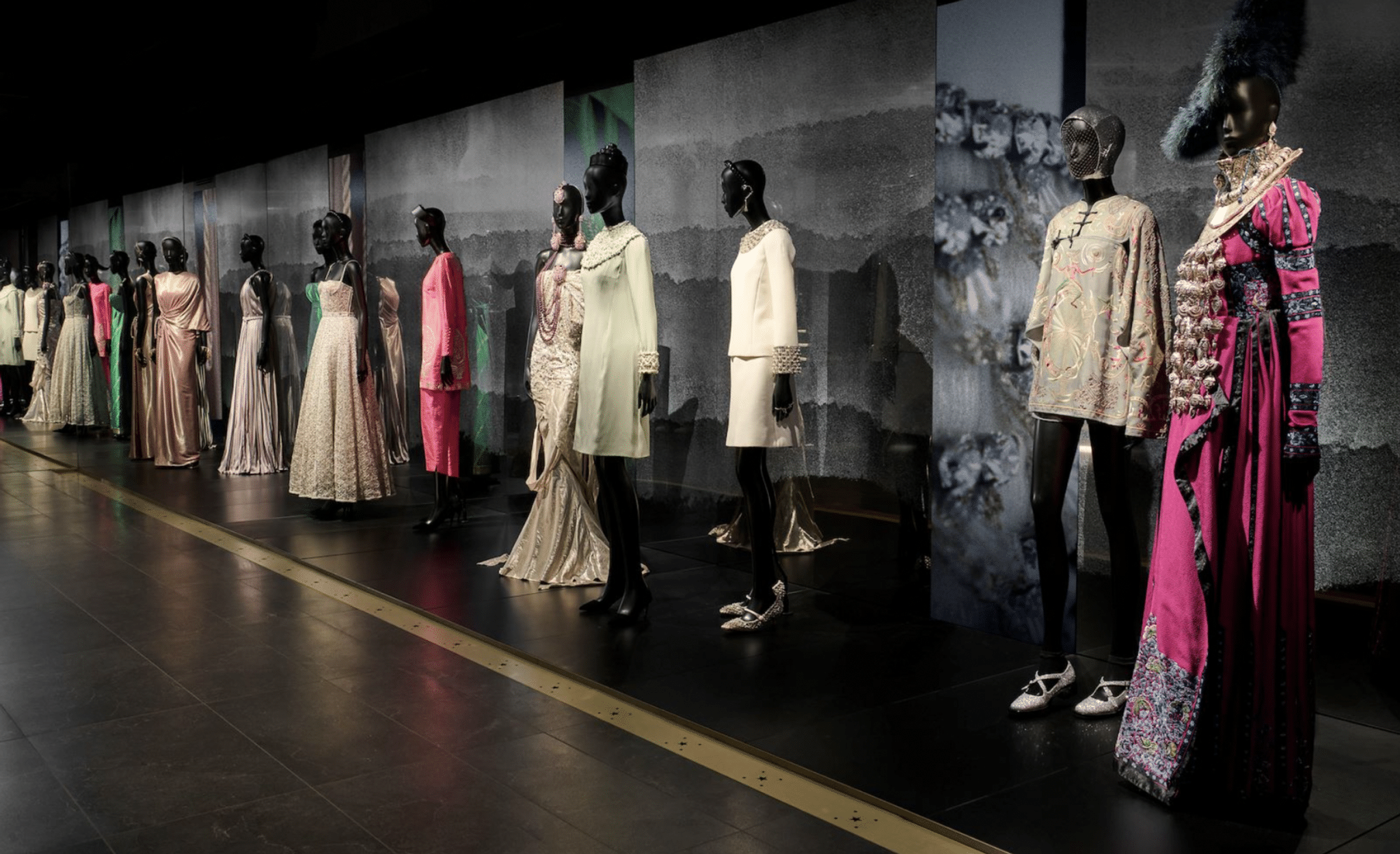 Dior celebrates dance at the Galerie Dior