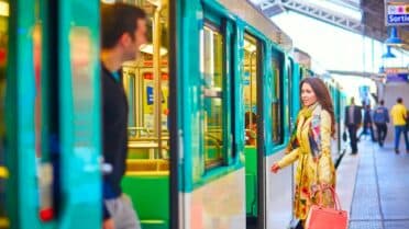 Grève du 2 octobre 2025 : RATP et SNCF perturbent le trafic des métros, RER et Transilien à ...