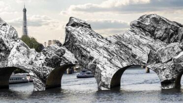 JR transforms the Pont Neuf into a giant cave with a soundtrack by ...